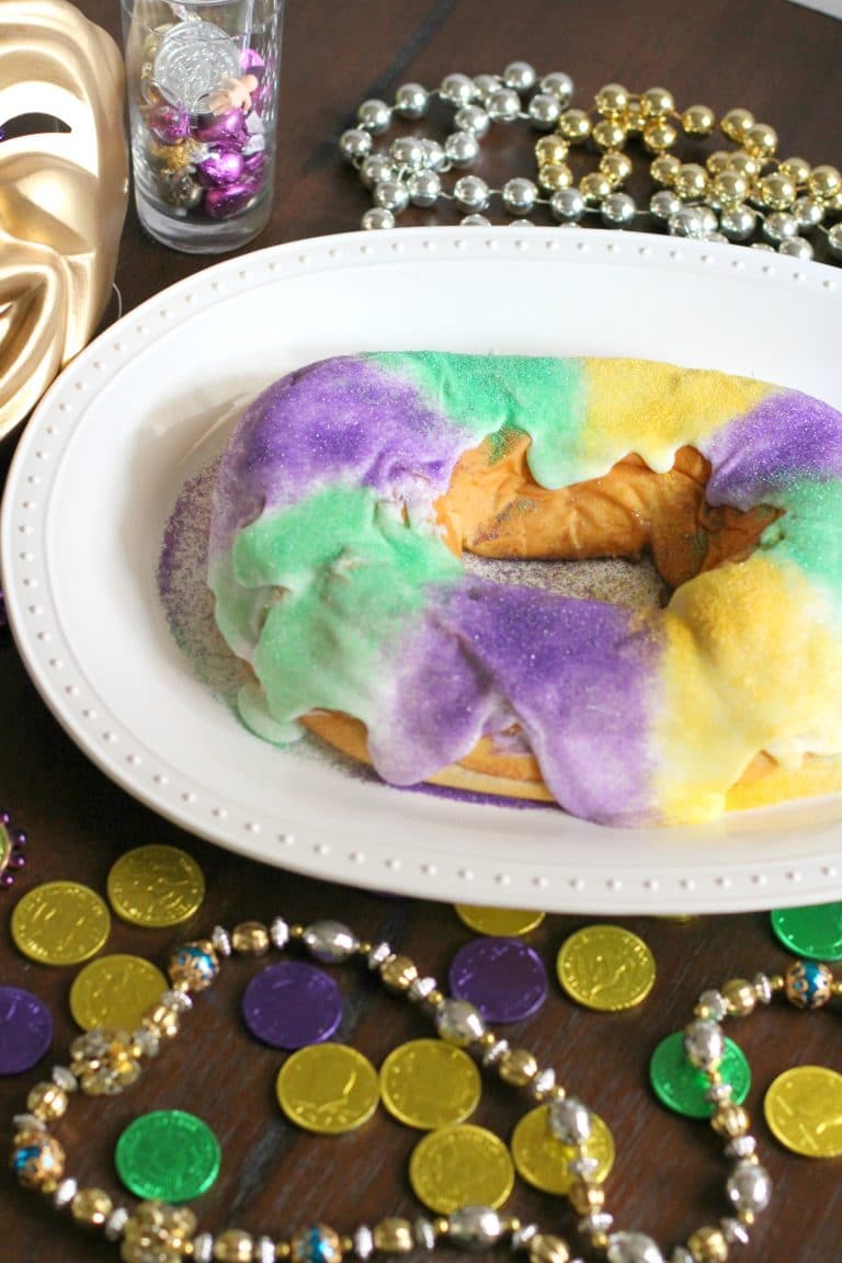 How to Make a King Cake - PinkWhen