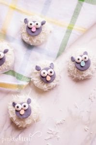 Easy and Sweet - Lamb OREO Cookies dessert