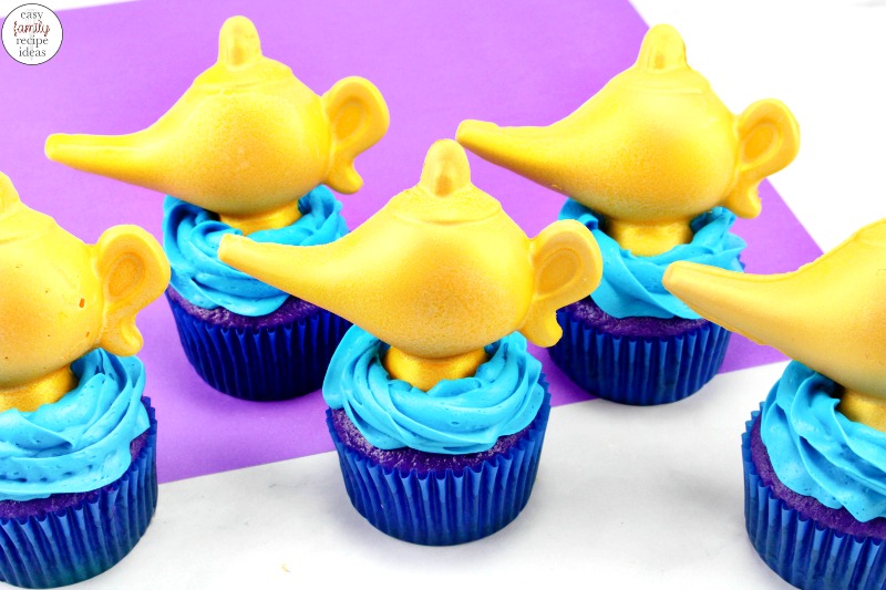 Aladdin Themed Cupcakes - Easy Disney Cupcake Idea - PinkWhen