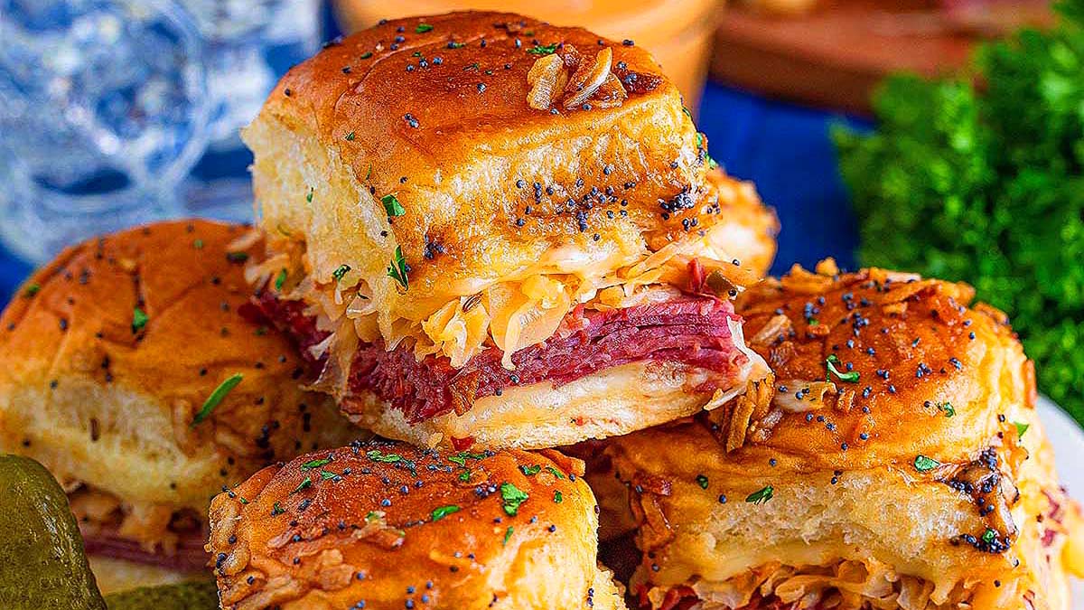 21 Slider Recipes Perfect for Any Party - PinkWhen