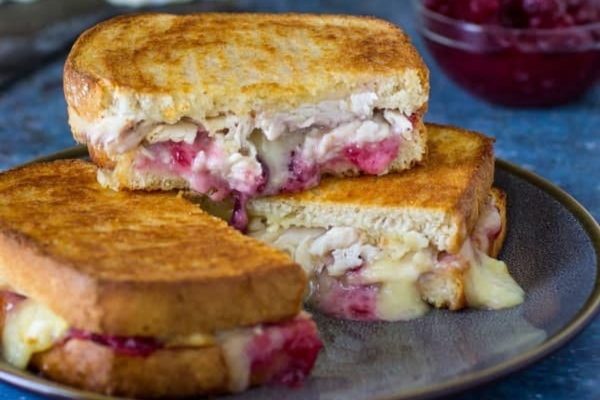 25 Leftover Turkey Recipes You'll Want to Make - PinkWhen