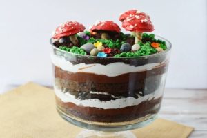 34 Tempting and Tasty Trifle Recipes for Any Occasion - PinkWhen