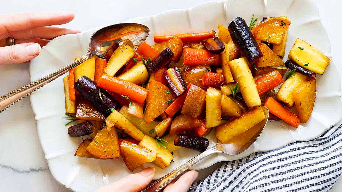 37 Vegan Thanksgiving Recipes for a Plant-Based Feast - PinkWhen