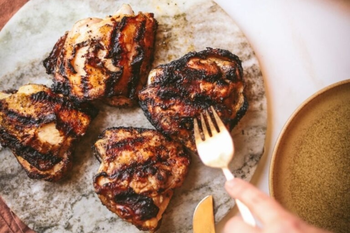 Chicken Thigh Recipes For Easy Weeknight Dinners - PinkWhen