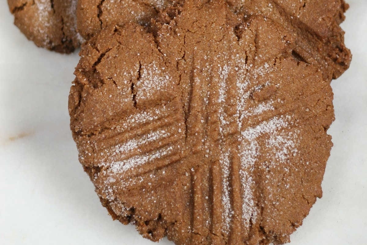Old Fashioned Christmas Cookies - PinkWhen