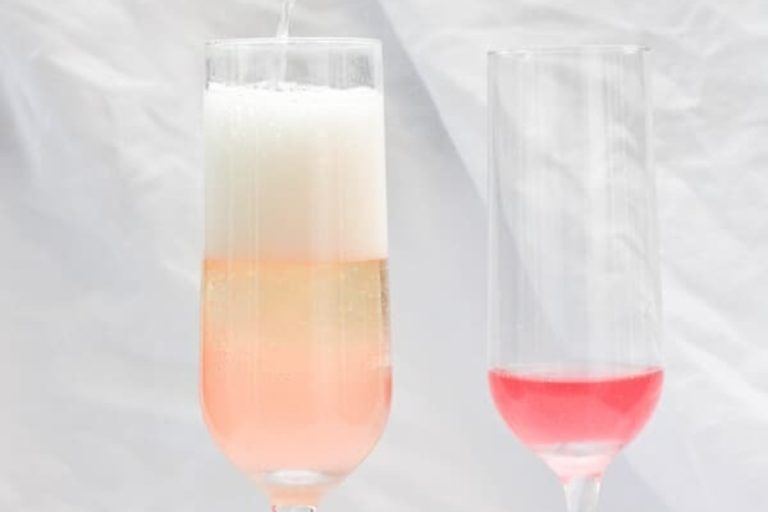 Champagne Cocktails to Keep Your Guests Happy - PinkWhen