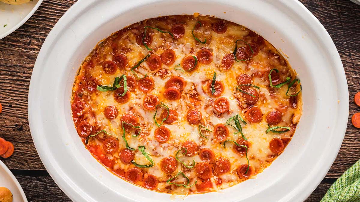 13 Slow Cooker Dip Recipes for Epic Entertaining - PinkWhen