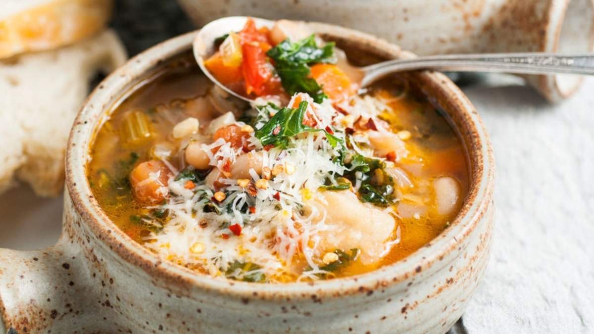 26 Broth-Based Soups to Sip and Savor - PinkWhen