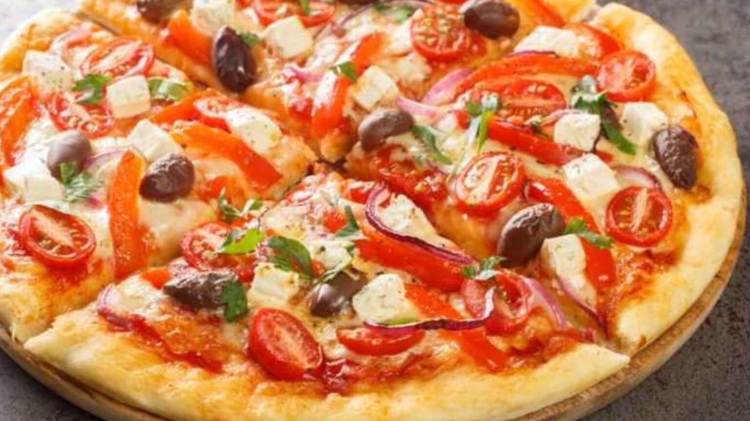 25 Easy Pizza Recipes That Taste Better Homemade - PinkWhen