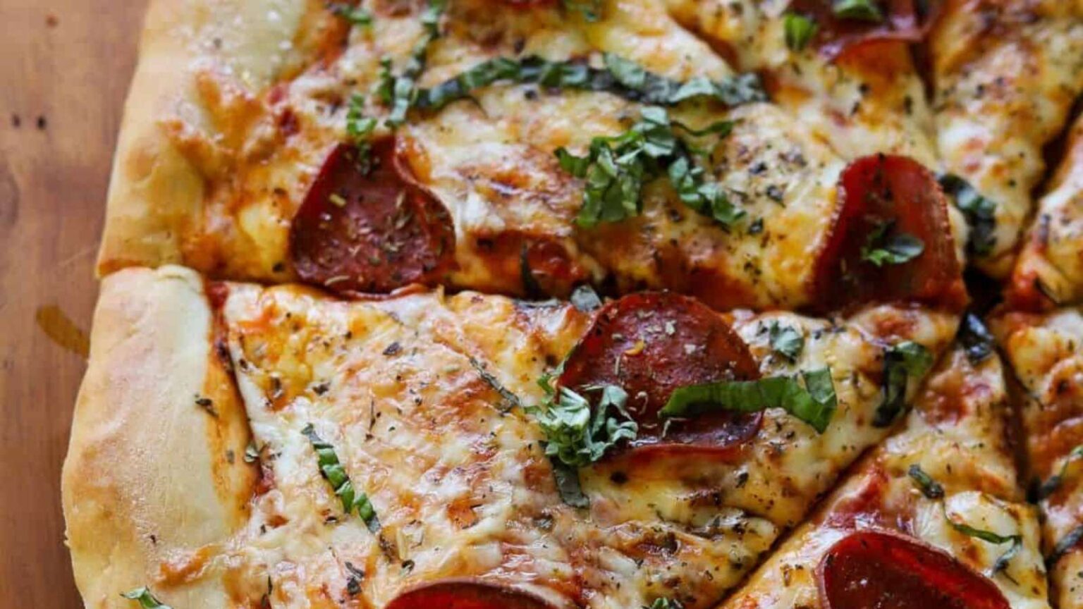 25 Easy Pizza Recipes That Taste Better Homemade - PinkWhen