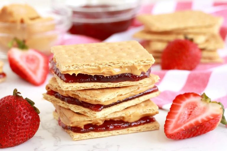 19 Peanut Butter and Jelly Recipes to Please Your Belly - PinkWhen