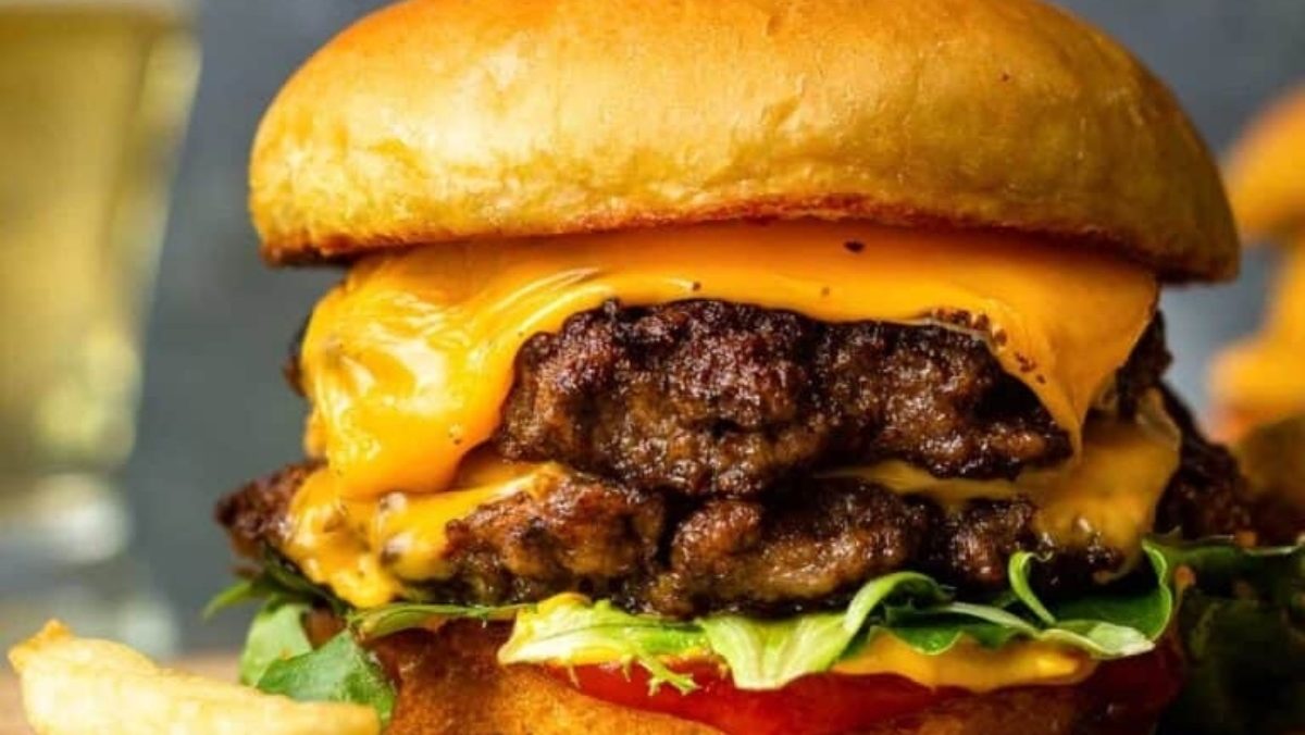 Burger Bonanza: 22 Juicy Hamburger Recipes - PinkWhen