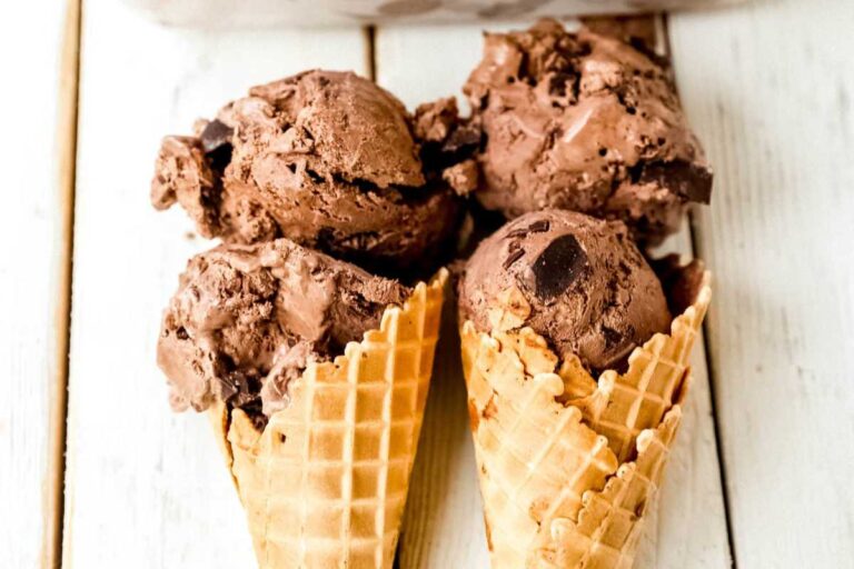 No Churn Ice Cream to Treat Yourself Today - PinkWhen