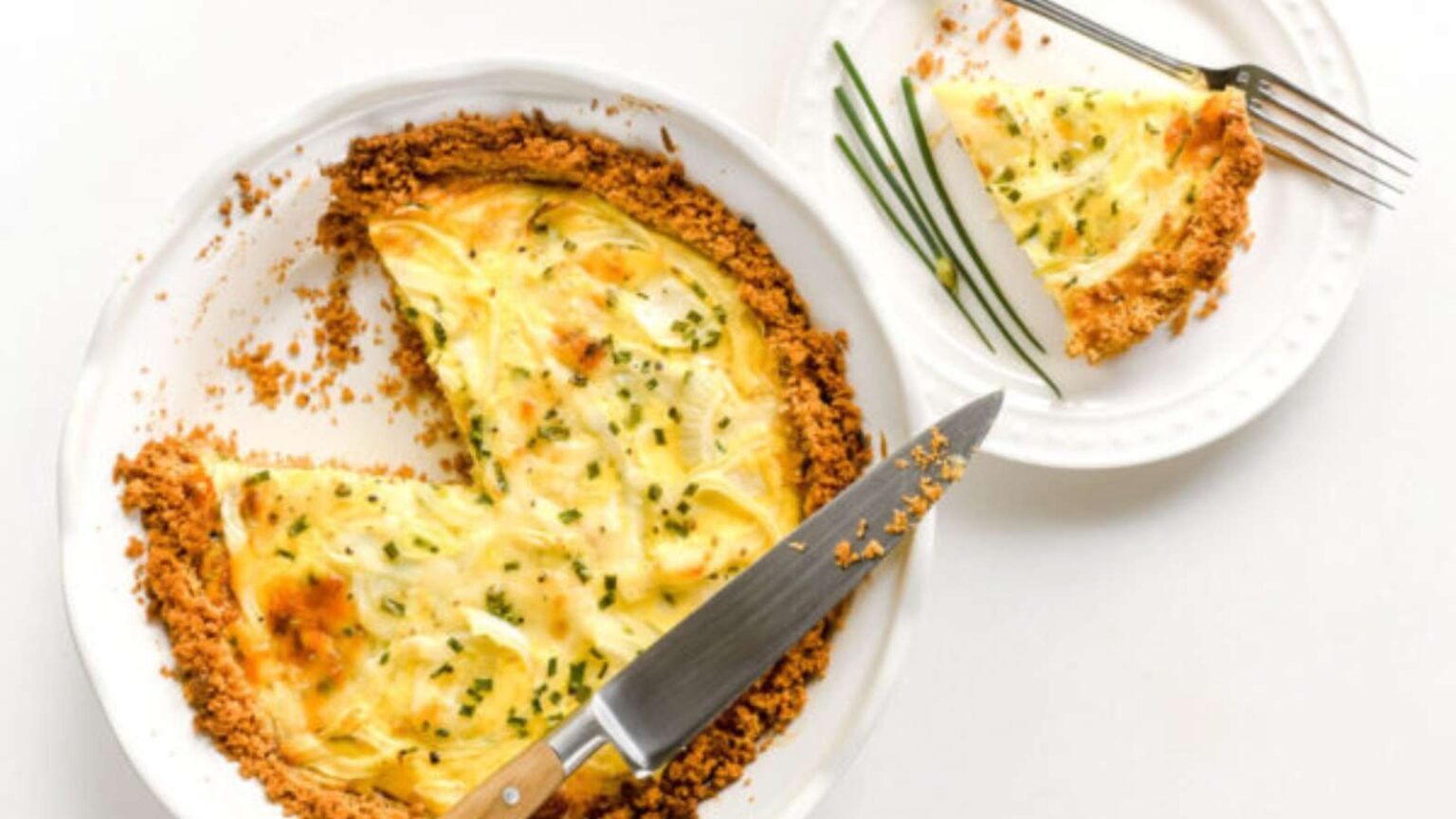 29 Genius Recipes Made With A Box Of Ritz Crackers - PinkWhen