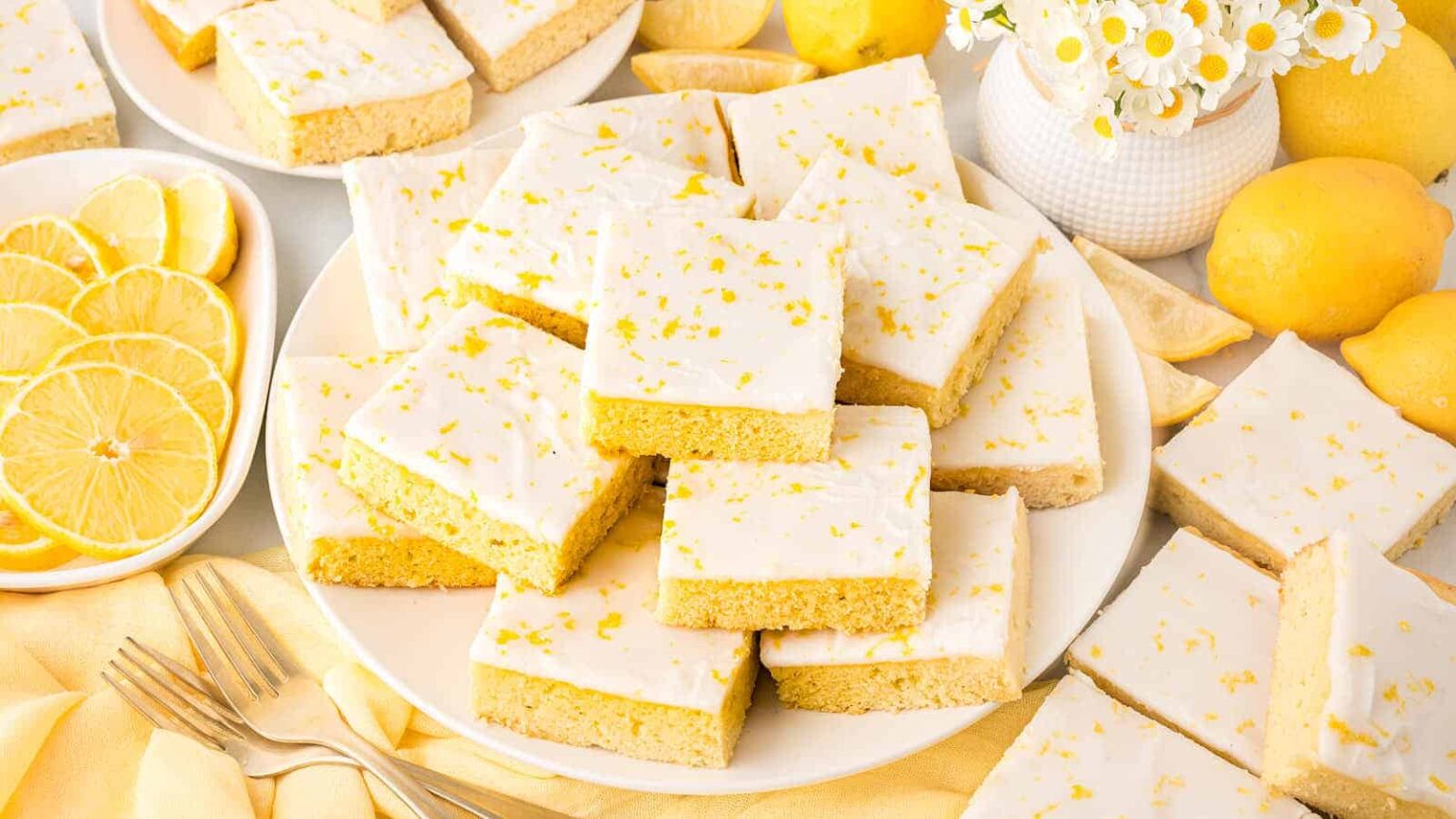27 Easy Lemon Desserts That’ll Stand Out at Any Holiday Party - PinkWhen